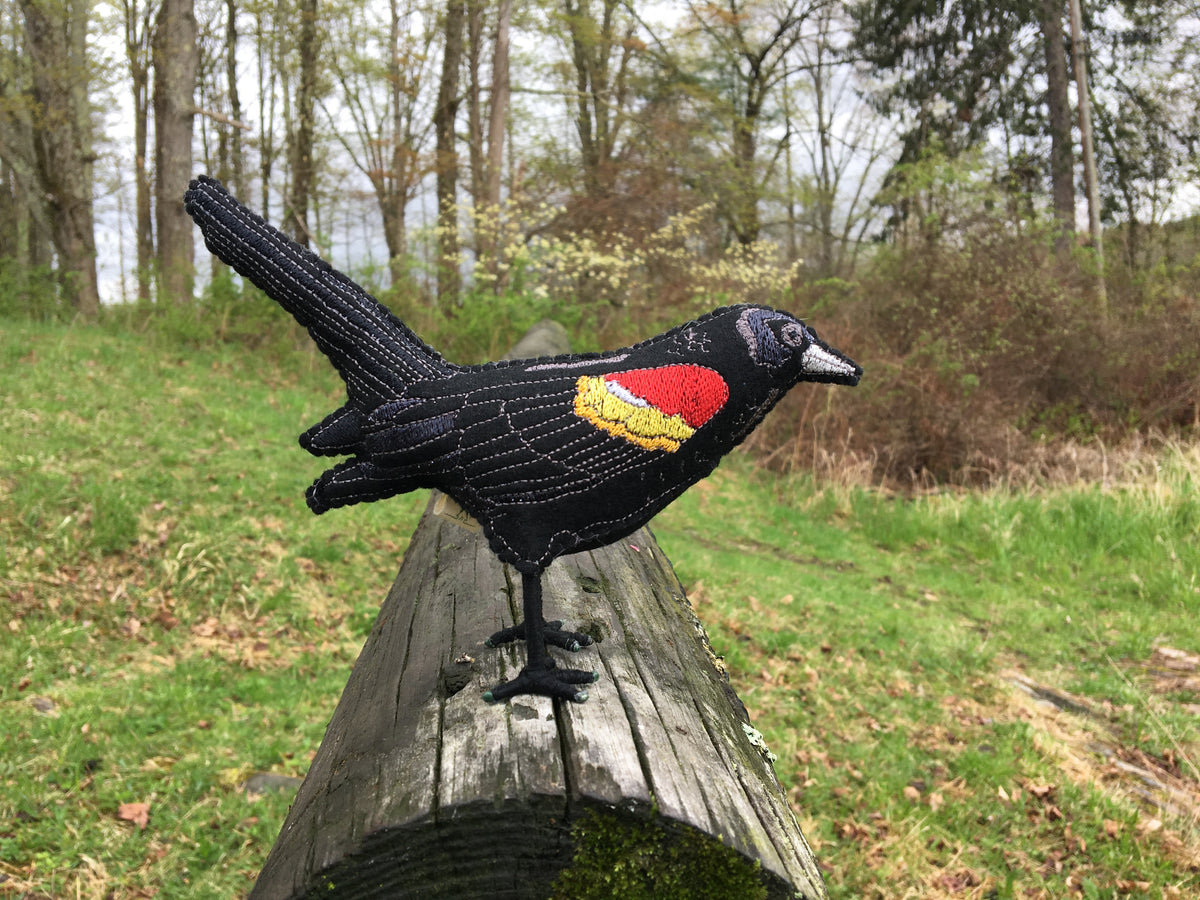 Felt Red-winged Blackbird – Treehouse Crafts LLC
